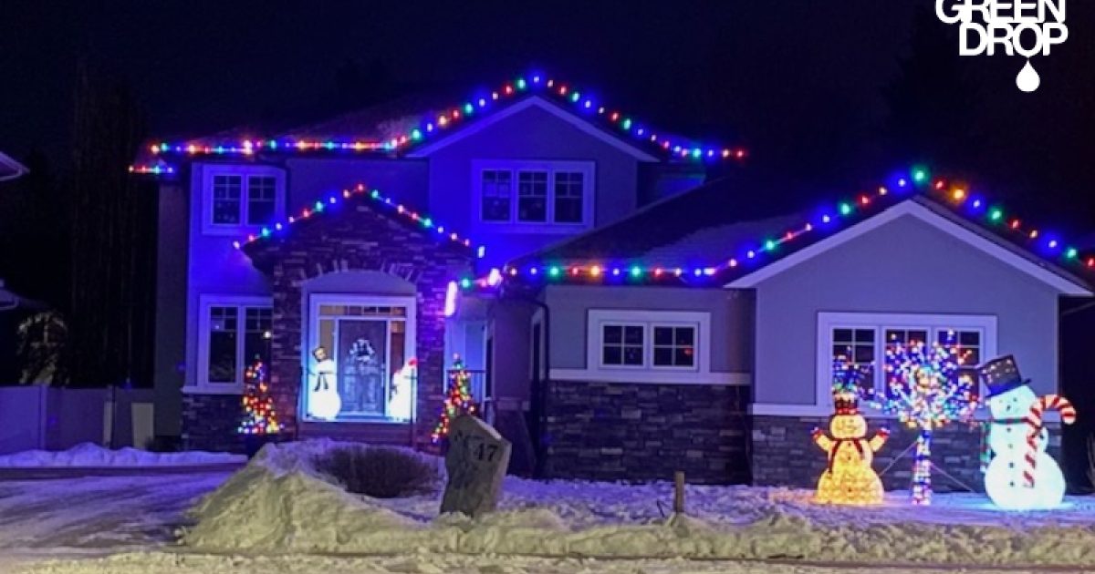 Tips on Installing Christmas Lighting for Your Calgary Yard